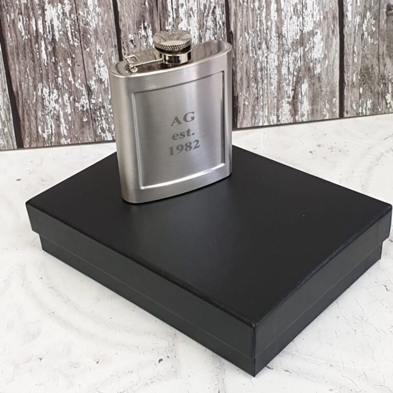 Personalised Hip Flasks UK | Free Engraving & Swift UK Delivery